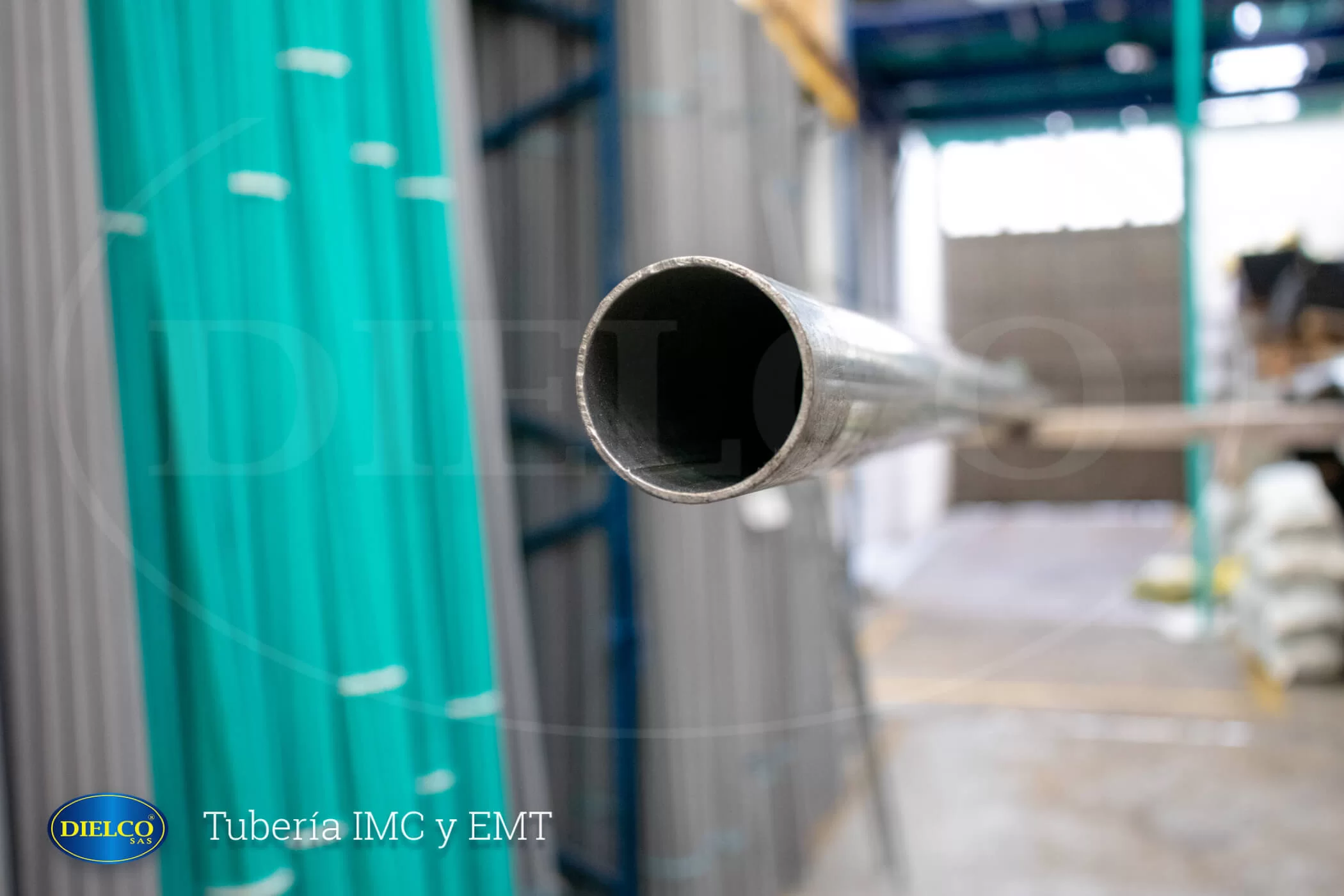 Tubo EMT de 1 1/4 Pulgadas x 3mts Colmena - Dielco